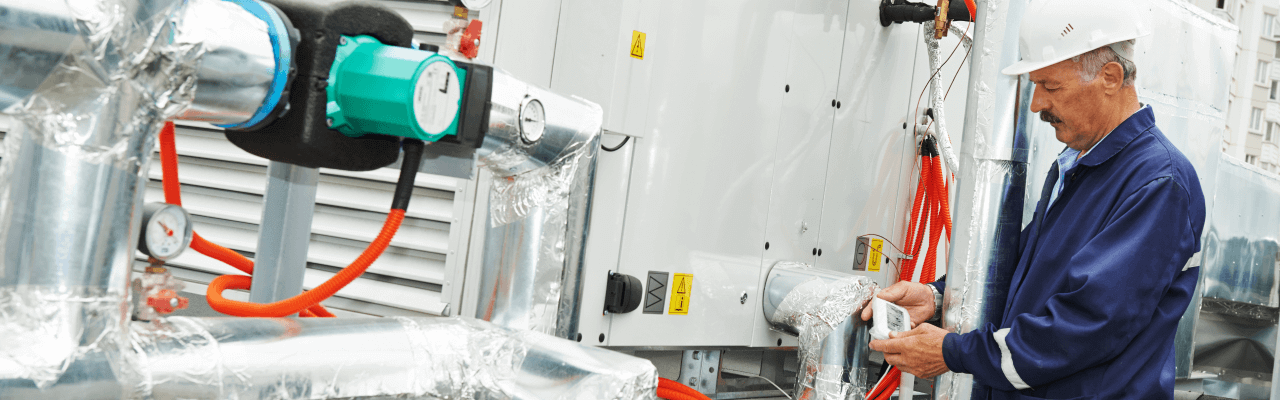 What to Look for in Good Field Service Management Software - Fourlane